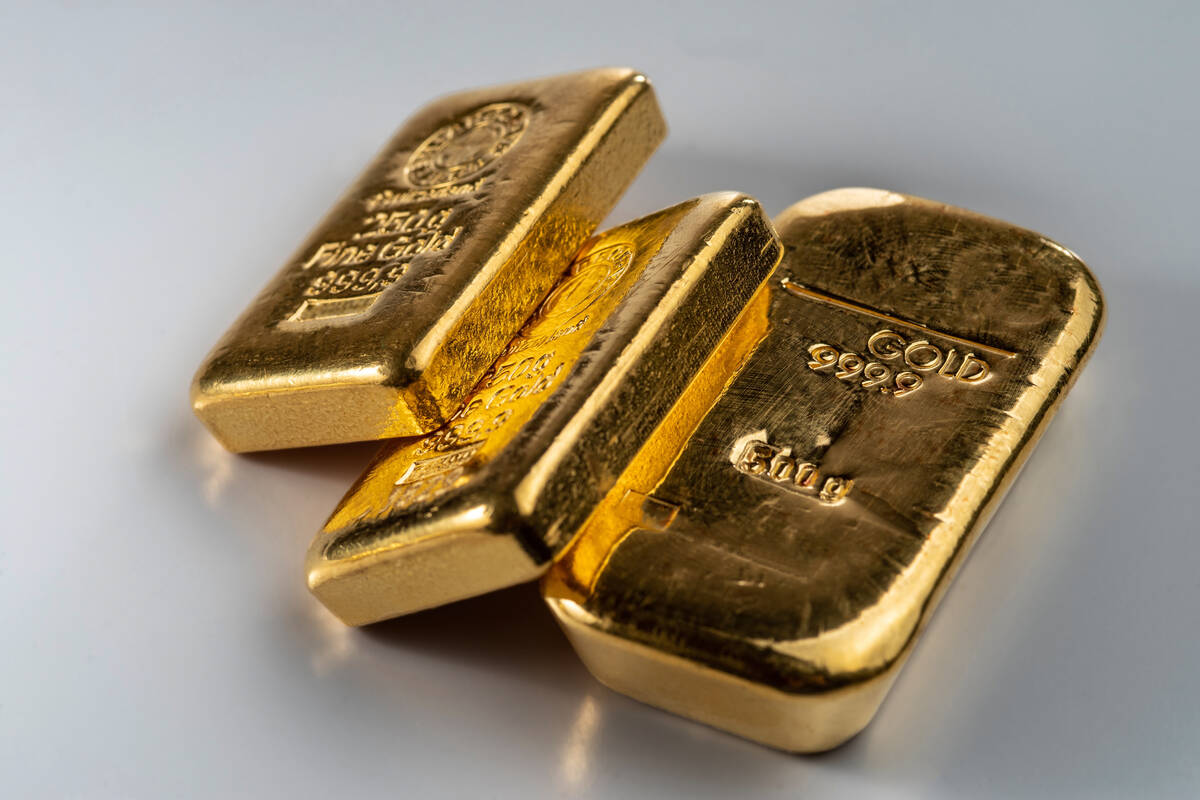 Gold Weekly Price Forecast - Gold Markets Bounce Late in the Week